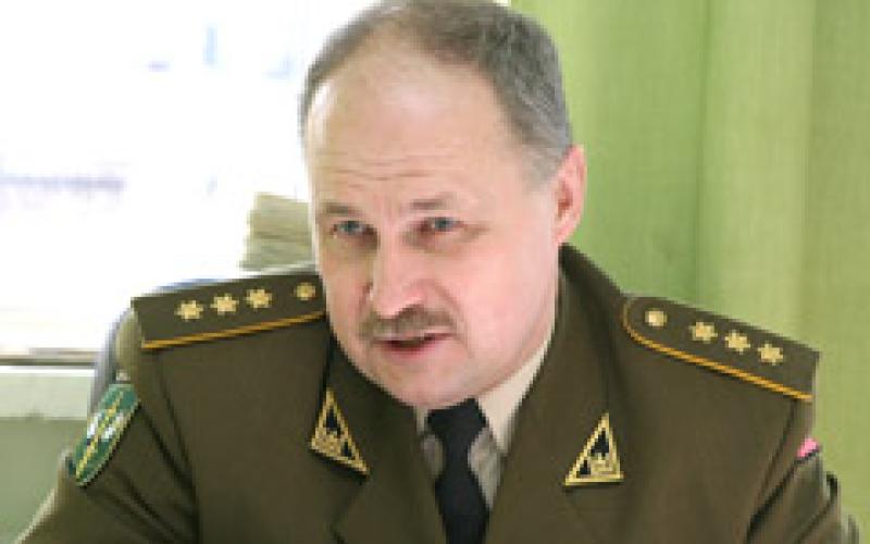 Kariuomenė žygiuoja prie profesionalų | Šiaulių kraštas