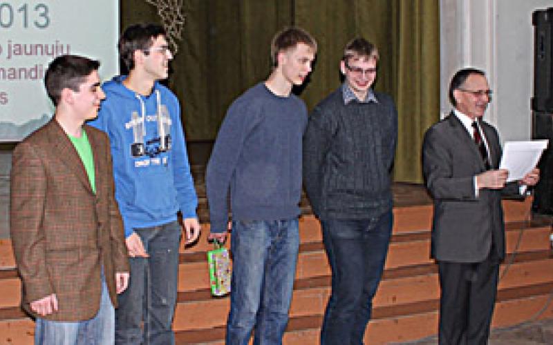 Geriausi šalies matematikai rinkosi ,,Atžalyne“ | Šiaulių kraštas