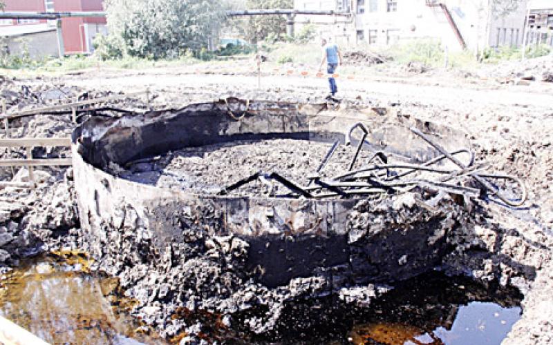 Mazuto tvenkinys: valdininkai nežino, valdžia tyli | Šiaulių kraštas