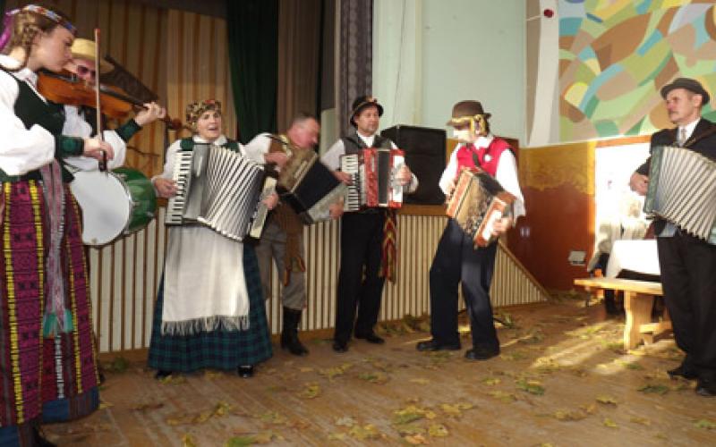 Kirnaičiai vienai dienai tapo Aukštaitijos folkloro sostine | Šiaulių ...