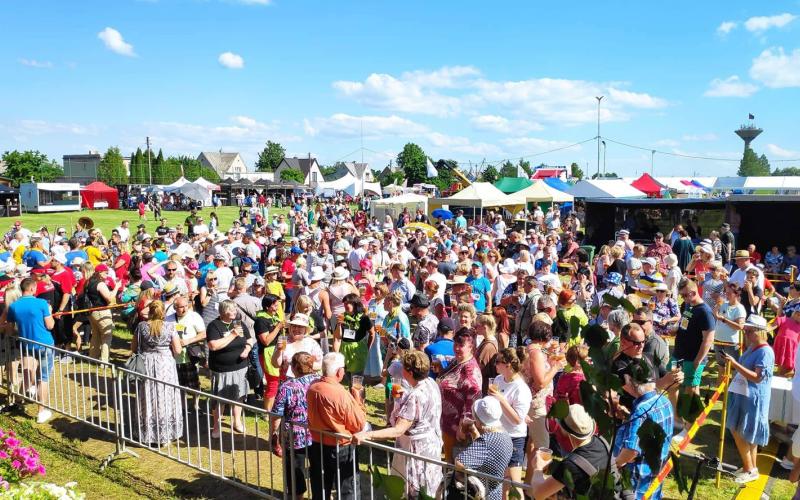 Naujas rekordas – masiškiausias giros gėrimas | Šiaulių kraštas