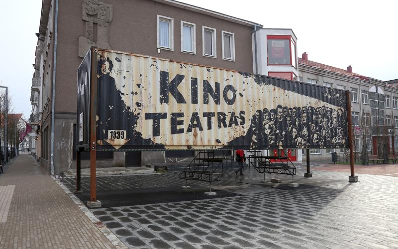 Paroda „Kino teatras – slėptuvė nuo gyvenimo“ atkeliavo į Šiaulius ...